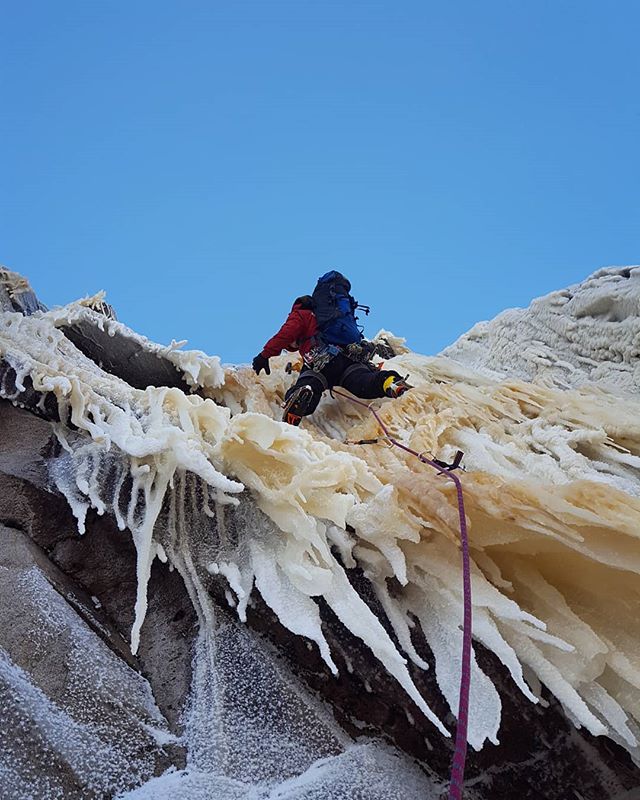 Omega 1 : North East Ice